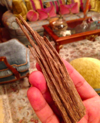 How to Burn Oud Wood | The Fragrant Man